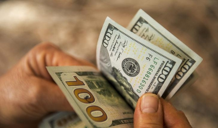 Dolar 18 liranın üzerine çıktı
